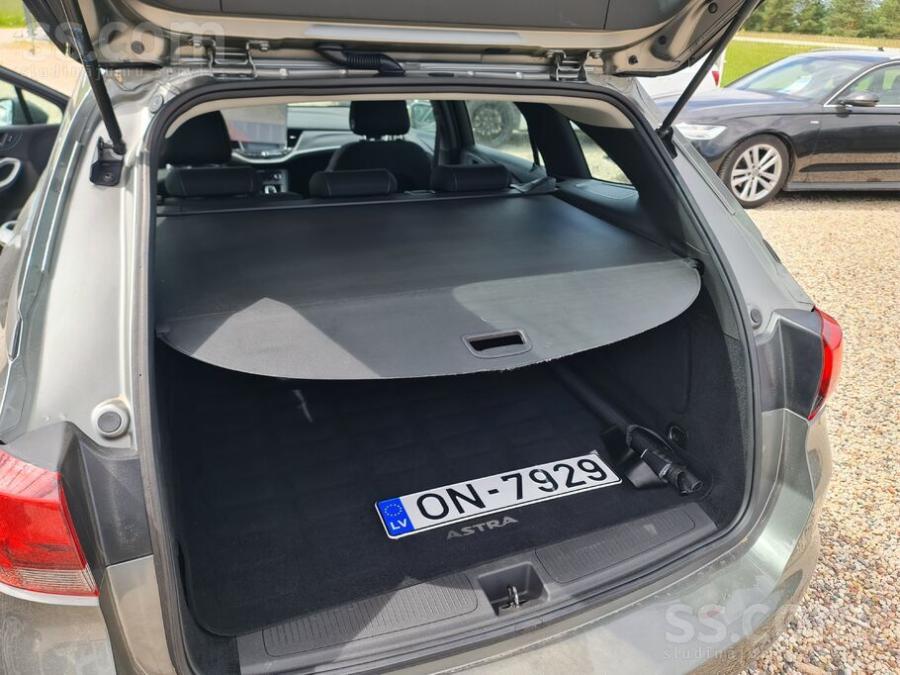 Grey Opel Astra 2020 in Cesis, with an engine capacity of 1.50 L and mileage of 160 thousand km for 7750 €, photo 14 on AUTOMOTO.COM.LV