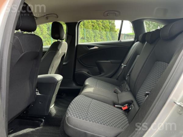 Grey Opel Astra 2020 in Jelgava, with an engine capacity of 1.20 L and mileage of 64 thousand km for 7590 €, photo 10 on AUTOMOTO.COM.LV