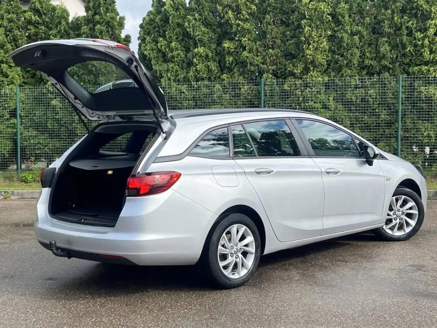 Pelēks Opel Astra 2020 Jelgava, ar dzinēja tilpumu 1.20 L un nobraukumu 64 tūkst. km par 7590 €, foto 8 vietnē AUTOMOTO.COM.LV