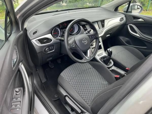 Pelēks Opel Astra 2020 Jelgava, ar dzinēja tilpumu 1.20 L un nobraukumu 64 tūkst. km par 7590 €, foto 8 vietnē AUTOMOTO.COM.LV