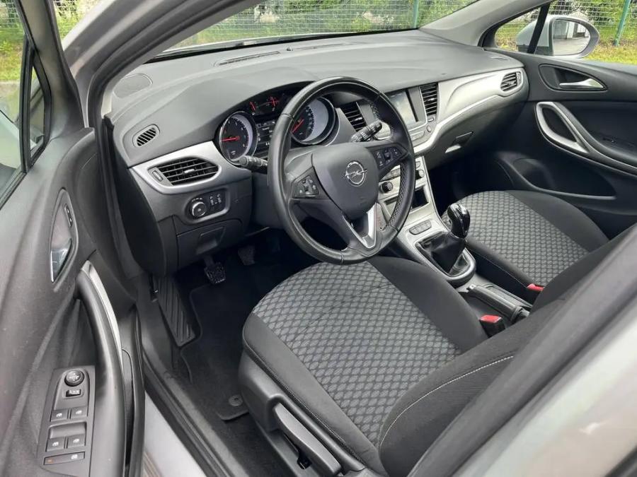 Pelēks Opel Astra 2020 Jelgava, ar dzinēja tilpumu 1.20 L un nobraukumu 64 tūkst. km par 7590 €, foto 9 vietnē AUTOMOTO.COM.LV
