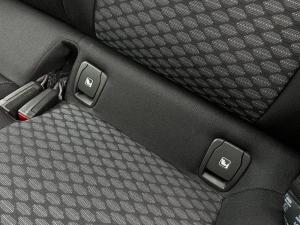 Pelēks Opel Astra 2020 Jelgava, ar dzinēja tilpumu 1.20 L un nobraukumu 64 tūkst. km par 7590 €, foto 14 vietnē AUTOMOTO.COM.LV