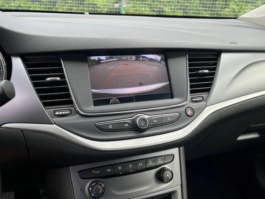 Pelēks Opel Astra 2020 Jelgava, ar dzinēja tilpumu 1.20 L un nobraukumu 64 tūkst. km par 7590 €, foto 23 vietnē AUTOMOTO.COM.LV