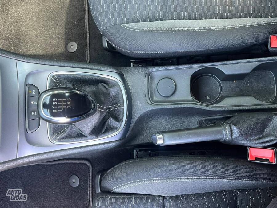 Grey Opel Astra 2020 in Marijampole, with an engine capacity of 1.50 L and mileage of 236 thousand km for 7500 €, photo 13 on AUTOMOTO.COM.LV