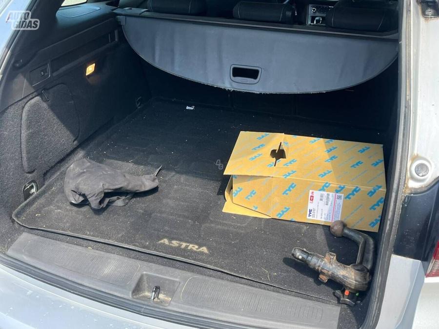 Grey Opel Astra 2020 in Marijampole, with an engine capacity of 1.50 L and mileage of 236 thousand km for 7500 €, photo 15 on AUTOMOTO.COM.LV