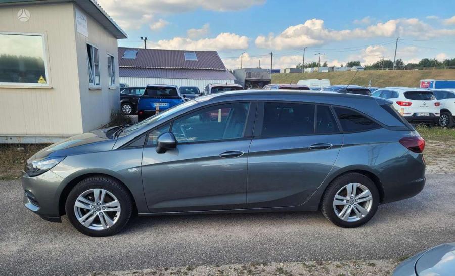 Grey Opel Astra 2021 in Vilnius, with an engine capacity of 1.20 L and mileage of 64 thousand km for 9900 €, photo 5 on AUTOMOTO.COM.LV