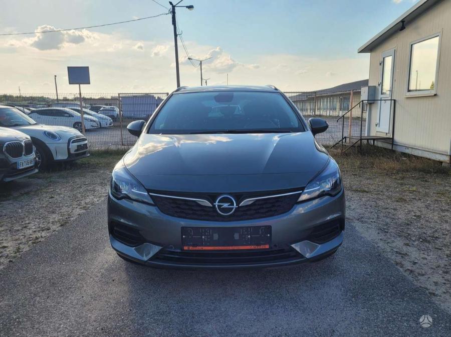 Grey Opel Astra 2021 in Vilnius, with an engine capacity of 1.20 L and mileage of 64 thousand km for 9900 €, photo 7 on AUTOMOTO.COM.LV