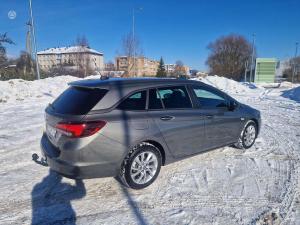 Grey Opel Astra 2021 in Taurage, with an engine capacity of 1.50 L and mileage of 101 thousand km for 7250 €, photo 3 on AUTOMOTO.COM.LV
