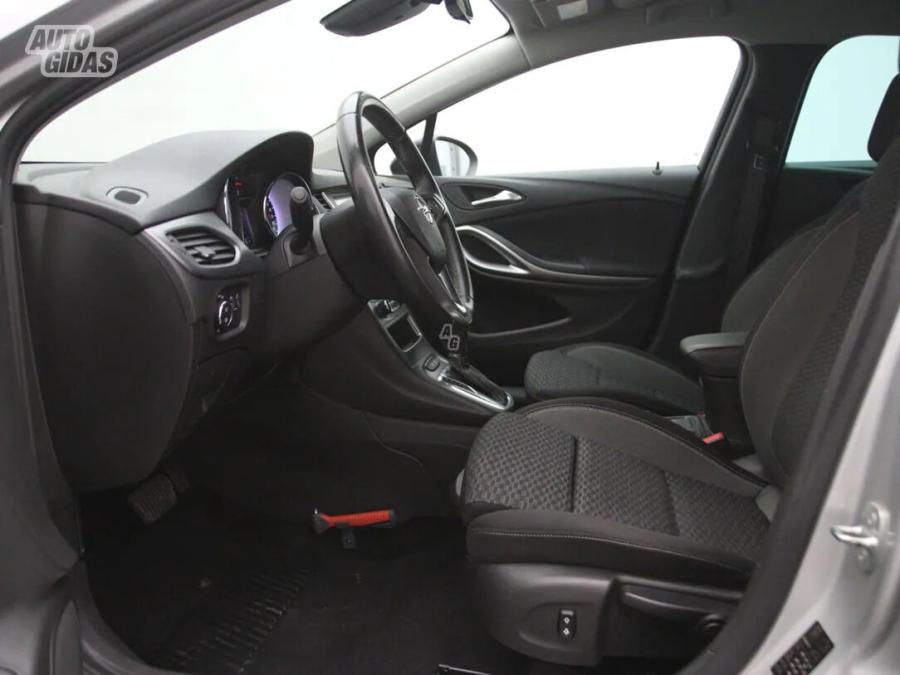 Pelēks Opel Astra 2021 Viļņa, ar dzinēja tilpumu 1.40 L un nobraukumu 199 tūkst. km par 9899 €, foto 5 vietnē AUTOMOTO.COM.LV