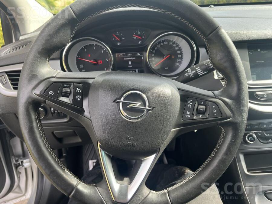 Grey Opel Astra 2021 in Riga, with an engine capacity of 1.50 L and mileage of 155 thousand km for 7650 €, photo 16 on AUTOMOTO.COM.LV