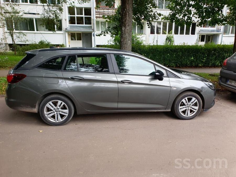 Grey Opel Astra 2021 in Jurmala, with an engine capacity of 1.20 L and mileage of 130 thousand km for 8800 €, photo 3 on AUTOMOTO.COM.LV