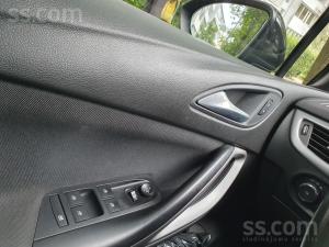 Grey Opel Astra 2021 in Jurmala, with an engine capacity of 1.20 L and mileage of 130 thousand km for 8800 €, photo 4 on AUTOMOTO.COM.LV