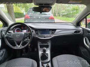 Grey Opel Astra 2021 in Jurmala, with an engine capacity of 1.20 L and mileage of 130 thousand km for 8800 €, photo 10 on AUTOMOTO.COM.LV