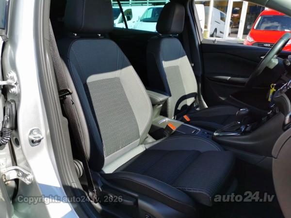 Grey Opel Astra 2021 in Tartu, with an engine capacity of 1.50 L and mileage of 127 thousand km for 9999 €, photo 8 on AUTOMOTO.COM.LV