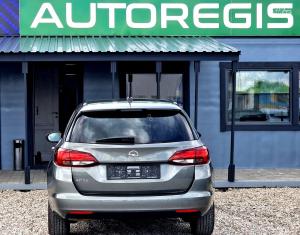Grey Opel Astra 2022 in Kretinga, with an engine capacity of 1.50 L and mileage of 108 thousand km for 8999 €, photo 8 on AUTOMOTO.COM.LV