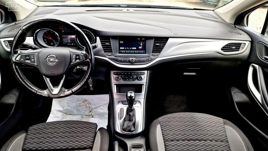 Grey Opel Astra 2022 in Kretinga, with an engine capacity of 1.50 L and mileage of 108 thousand km for 8999 €, photo 22 on AUTOMOTO.COM.LV