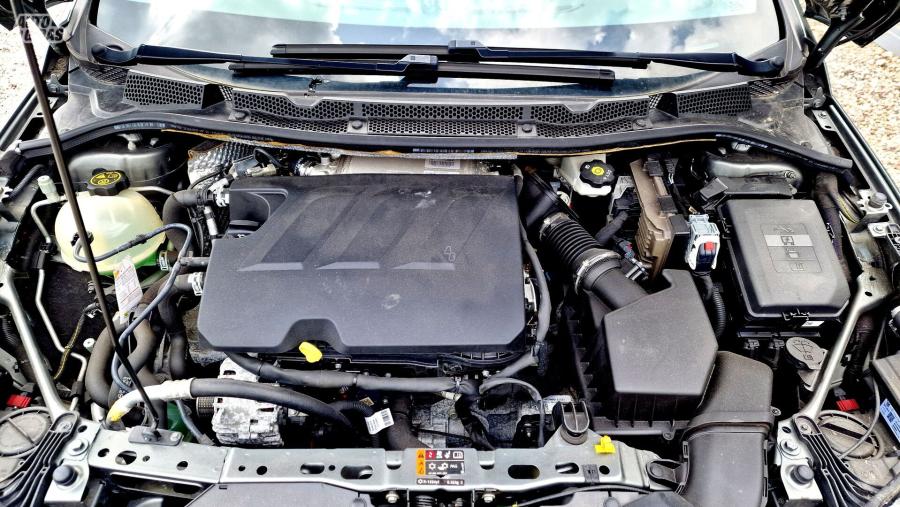 Grey Opel Astra 2022 in Kretinga, with an engine capacity of 1.50 L and mileage of 108 thousand km for 8999 €, photo 36 on AUTOMOTO.COM.LV