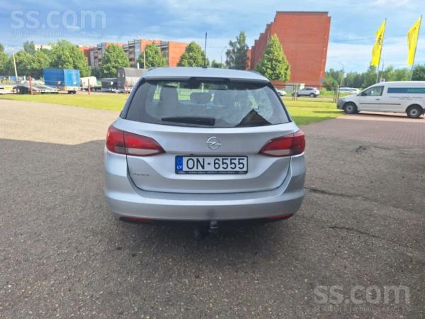 Pelēks Opel Astra 2022 Jelgava, ar dzinēja tilpumu 1.30 L un nobraukumu 201 tūkst. km par 6600 €, foto 5 vietnē AUTOMOTO.COM.LV