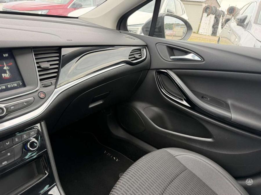 Pelēks Opel Astra 2022 Viļņa, ar dzinēja tilpumu 1.20 L un nobraukumu 213 tūkst. km par 8650 €, foto 23 vietnē AUTOMOTO.COM.LV