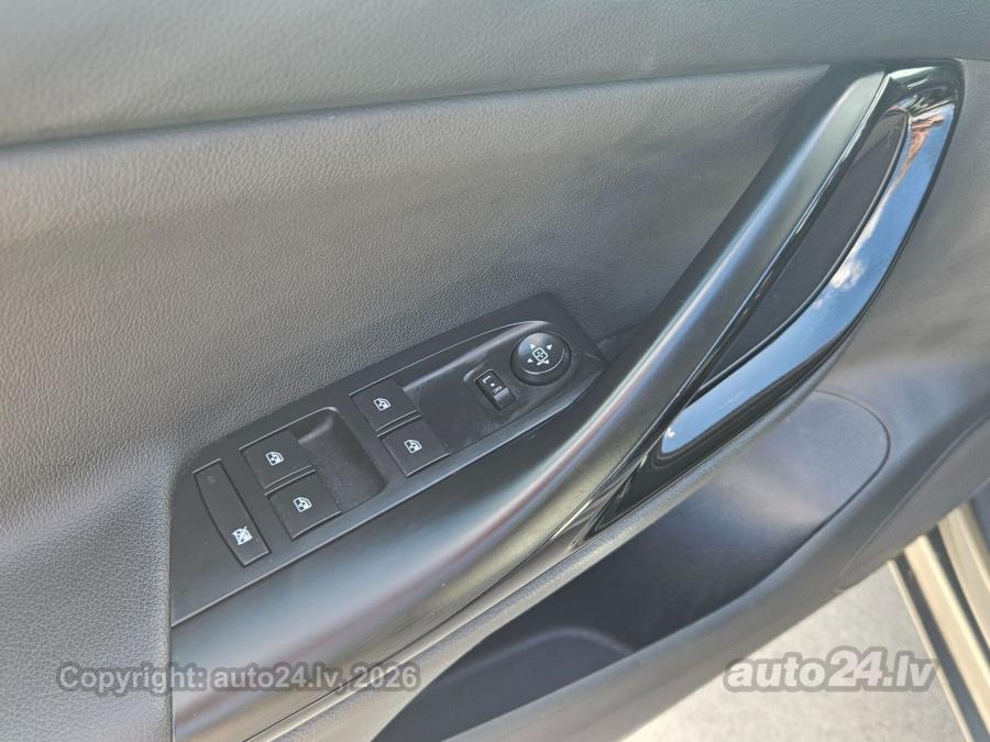 Grey Opel Astra 2022 in Tallinn, with an engine capacity of 1.40 L and mileage of 84 thousand km for 11990 €, photo 18 on AUTOMOTO.COM.LV