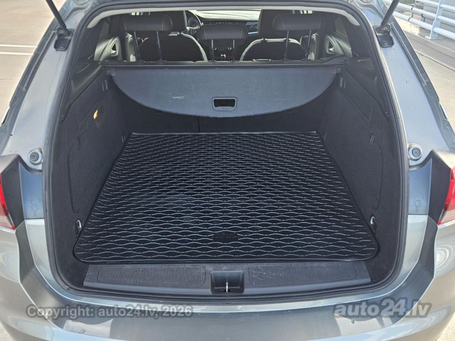 Grey Opel Astra 2022 in Tallinn, with an engine capacity of 1.40 L and mileage of 84 thousand km for 11990 €, photo 21 on AUTOMOTO.COM.LV