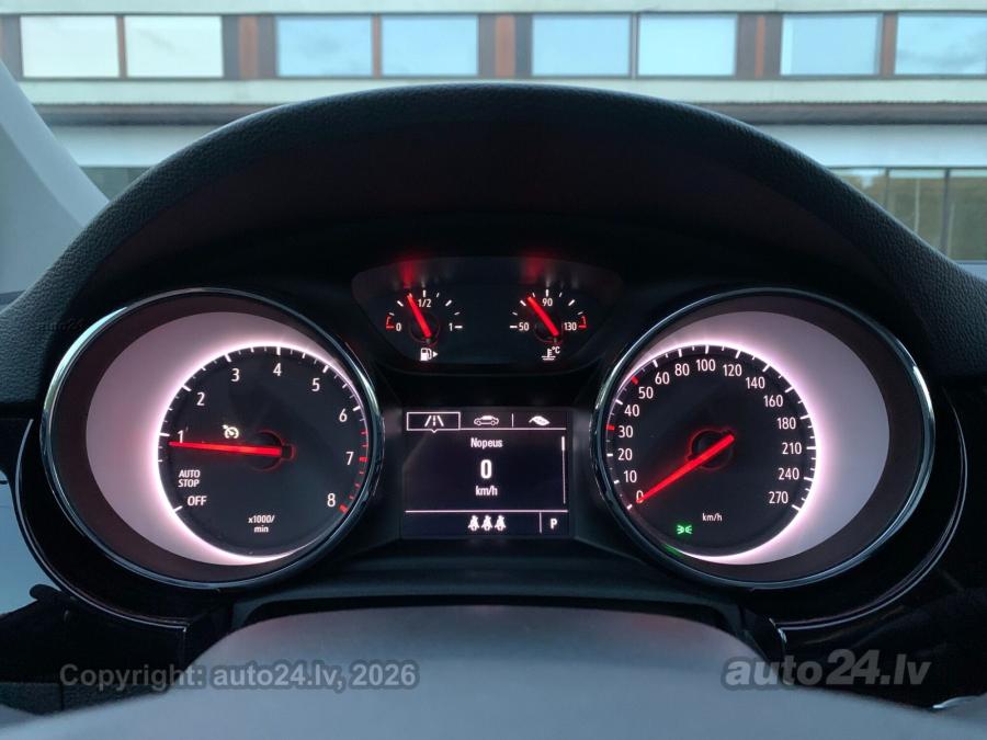 Серый Опель Астра 2022 в Таллин, объемом двигателя 1.30 л и пробегом 75 тыс. км за 12900 €, фото 16 на AUTOMOTO.COM.LV