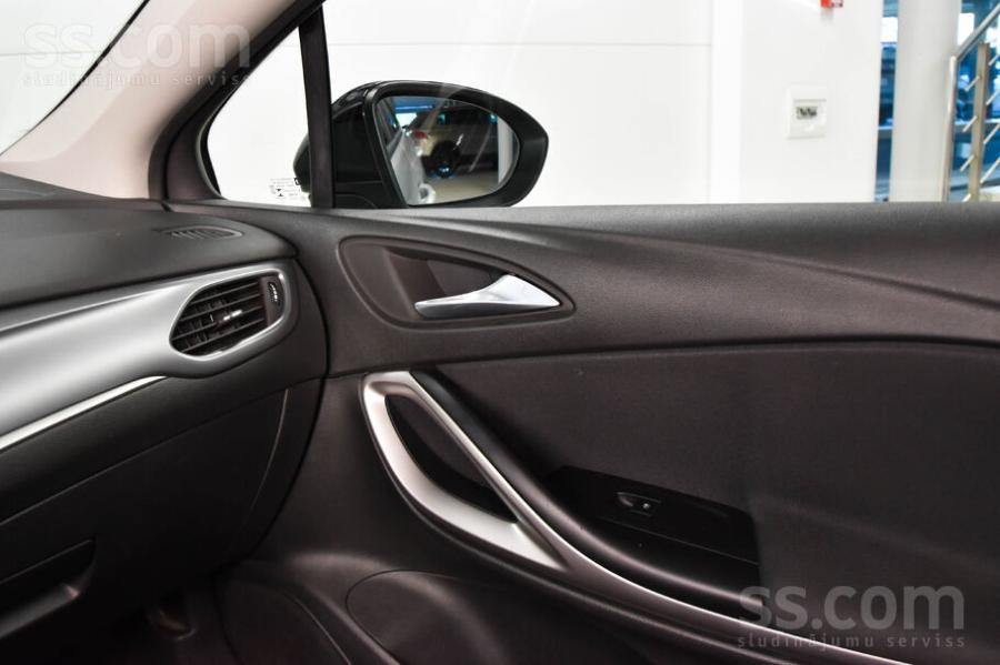 Pelēks Opel Astra 2022 Rīga, ar dzinēja tilpumu 1.40 L un nobraukumu 98 tūkst. km par 9990 €, foto 13 vietnē AUTOMOTO.COM.LV
