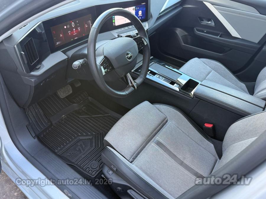 Grey Opel Astra 2023 in Viljandi, with an engine capacity of 1.50 L and mileage of 58 thousand km for 19999 €, photo 9 on AUTOMOTO.COM.LV