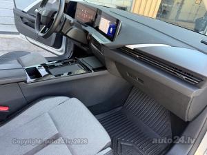 Grey Opel Astra 2023 in Viljandi, with an engine capacity of 1.50 L and mileage of 58 thousand km for 19999 €, photo 10 on AUTOMOTO.COM.LV
