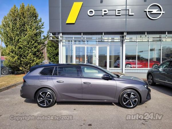 Grey Opel Astra 2024 in Parnu, with an engine capacity of 1.20 L and mileage of 31 thousand km for 26990 €, photo 3 on AUTOMOTO.COM.LV