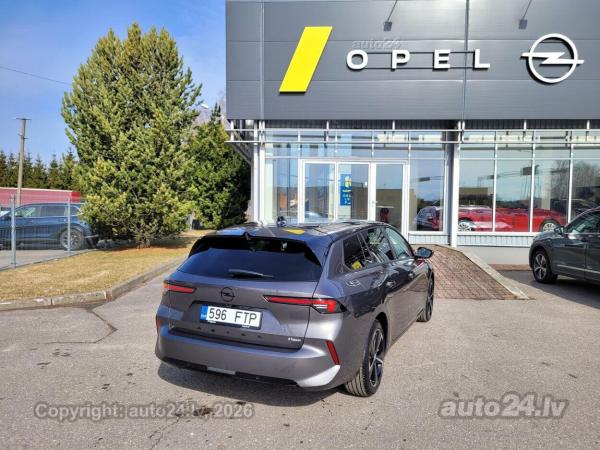 Grey Opel Astra 2024 in Parnu, with an engine capacity of 1.20 L and mileage of 31 thousand km for 26990 €, photo 4 on AUTOMOTO.COM.LV