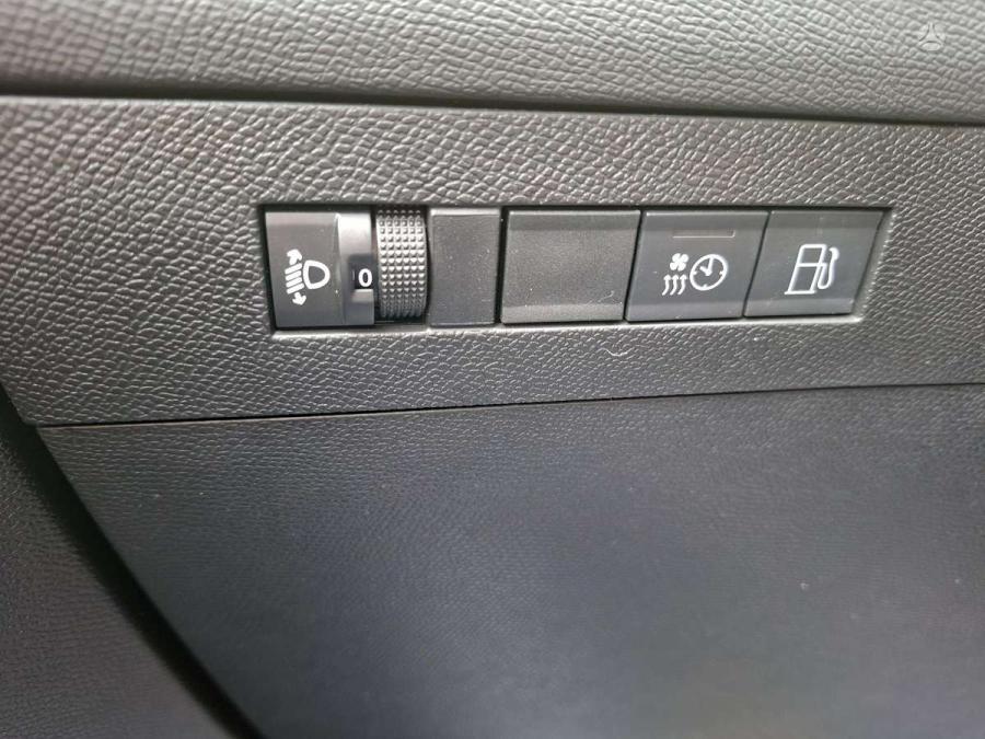 Pelēks Opel Astra 2024 Viļņa, ar dzinēja tilpumu 1.60 L un nobraukumu 43 tūkst. km par 18500 €, foto 19 vietnē AUTOMOTO.COM.LV