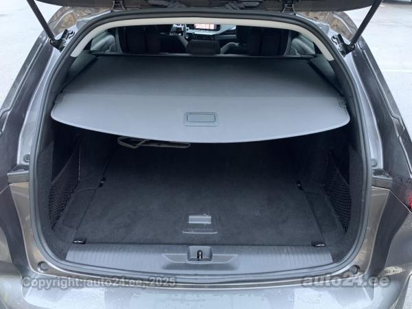 Grey Opel Astra 2025 in Rakvere, with an engine capacity of 1.20 L and mileage of 8 thousand km for 27990 €, photo 11 on AUTOMOTO.COM.LV