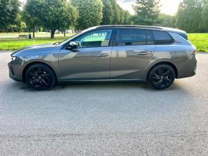 Grey Opel Astra 2025 in Kaunas, with an engine capacity of 1.20 L and mileage of 8 thousand km for 22500 €, photo 8 on AUTOMOTO.COM.LV