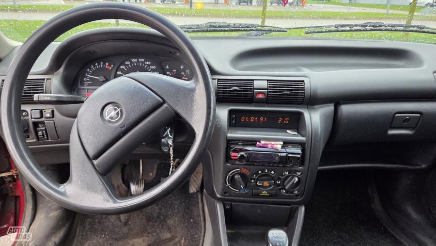 Opel Astra 1993 Marijampole, ar dzinēja tilpumu 1.60 L un nobraukumu 191 tūkst. km par 700 €, foto 20 vietnē AUTOMOTO.COM.LV