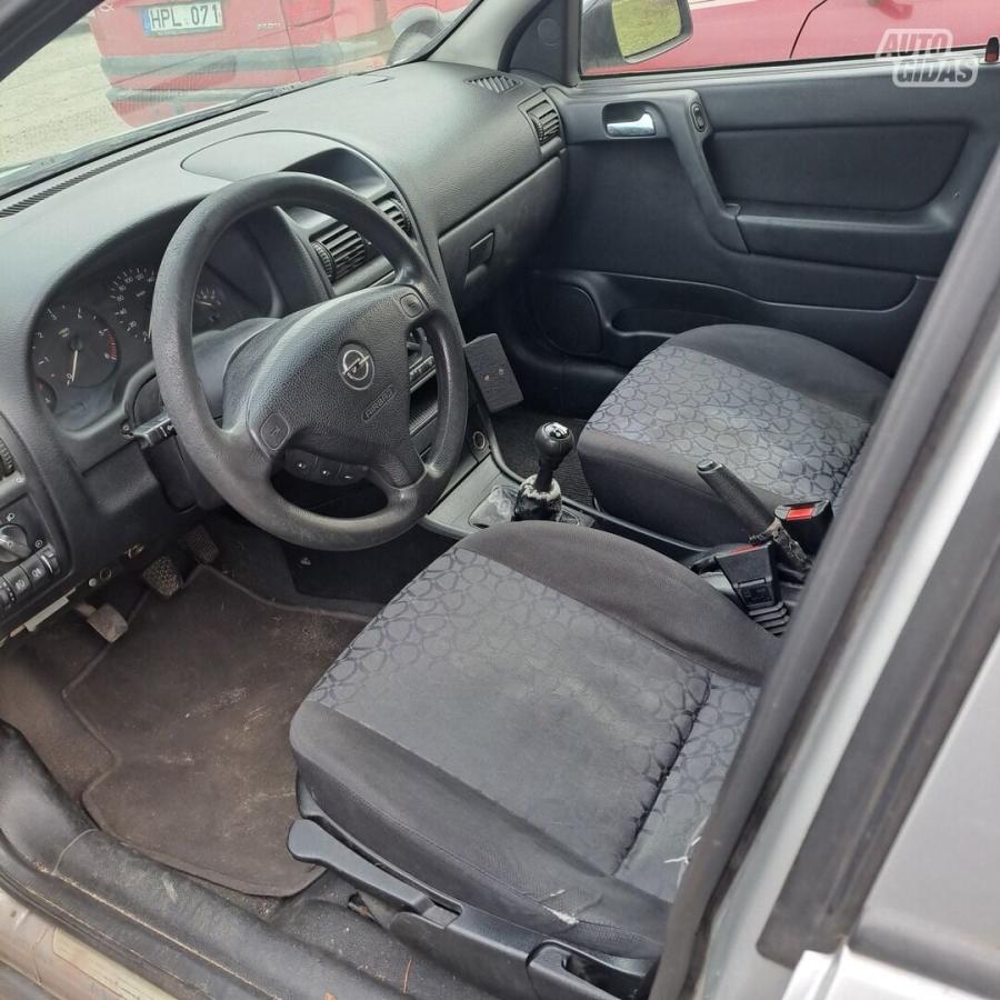 Opel Astra 1999 in Alytus, with an engine capacity of 2.00 L and mileage of 333 thousand km for 275 €, photo 3 on AUTOMOTO.COM.LV