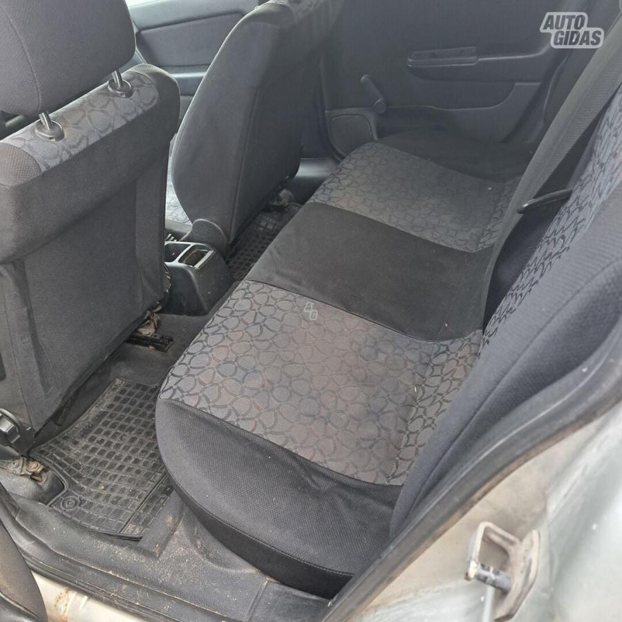 Opel Astra 1999 in Alytus, with an engine capacity of 2.00 L and mileage of 333 thousand km for 275 €, photo 6 on AUTOMOTO.COM.LV