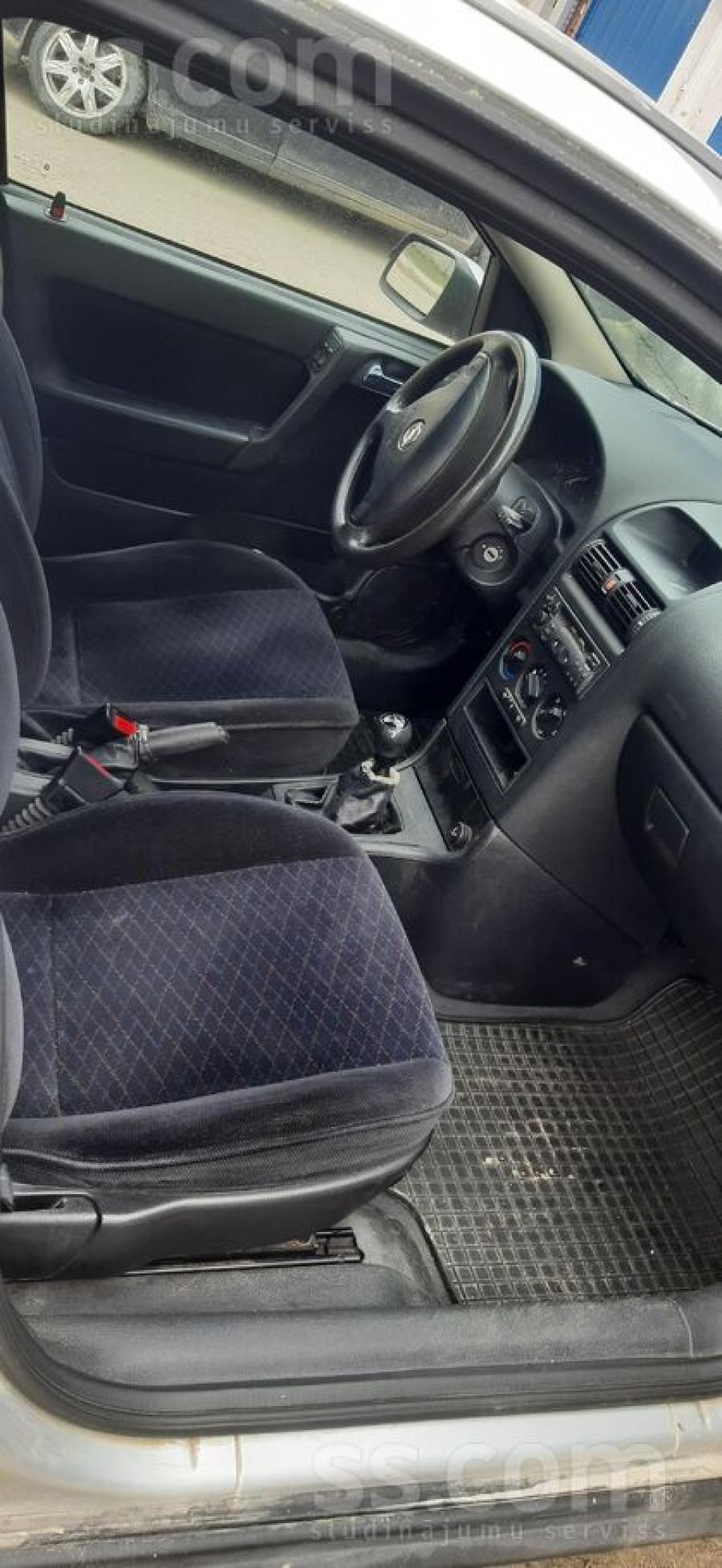 Opel Astra 1999 in Aizkraukle, with an engine capacity of 1.40 L and mileage of 176 thousand km for 750 €, photo 5 on AUTOMOTO.COM.LV