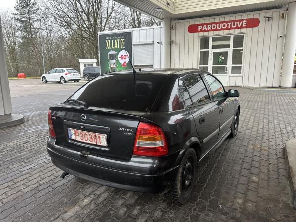 Opel Astra 2000 Kauņa, ar dzinēja tilpumu 2.00 L un nobraukumu 260 tūkst. km par 300 €, foto 3 vietnē AUTOMOTO.COM.LV