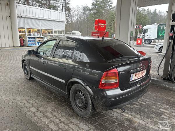Opel Astra 2000 Kauņa, ar dzinēja tilpumu 2.00 L un nobraukumu 260 tūkst. km par 300 €, foto 4 vietnē AUTOMOTO.COM.LV