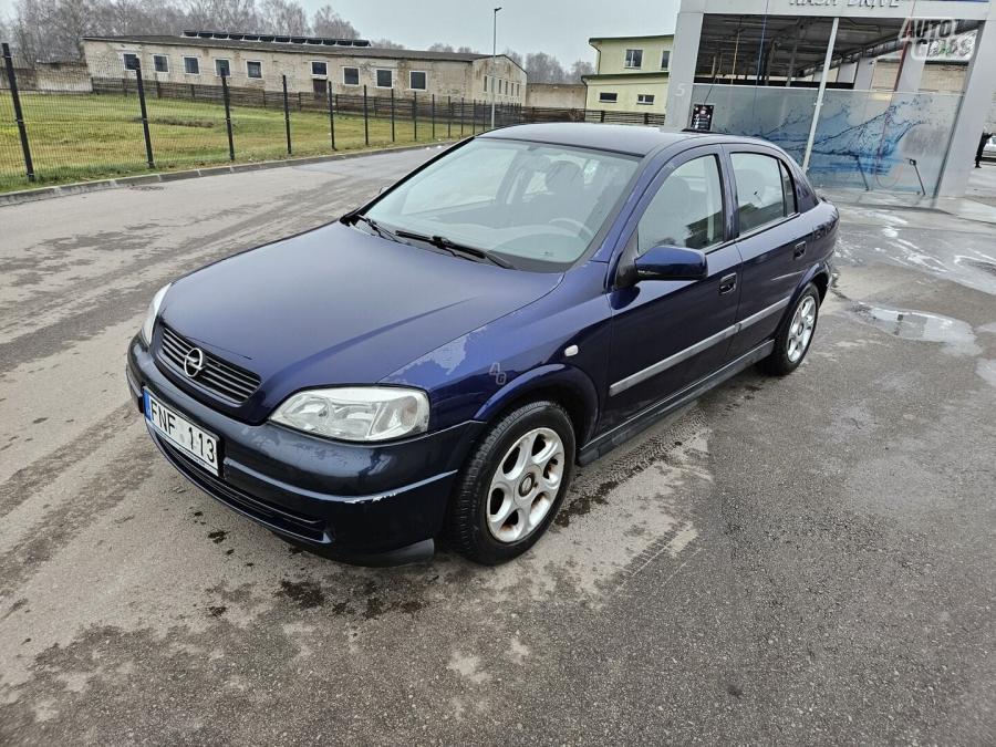 Opel Astra 2000 in Prienai, with an engine capacity of 1.60 L and mileage of 202 thousand km for 1000 €, photo 3 on AUTOMOTO.COM.LV