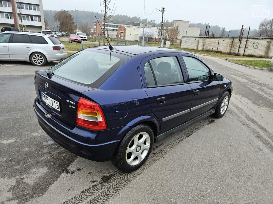 Opel Astra 2000 in Prienai, with an engine capacity of 1.60 L and mileage of 203 thousand km for 1000 €, photo 4 on AUTOMOTO.COM.LV