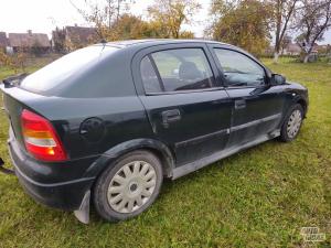 Opel Astra 2000 in Akmene, with an engine capacity of 2.00 L and mileage of 300 thousand km for 450 €, photo 2 on AUTOMOTO.COM.LV
