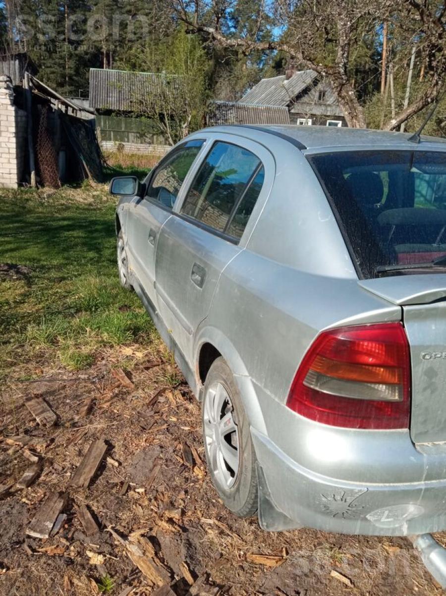 Opel Astra 2000 Madona, ar dzinēja tilpumu 1.70 L un nobraukumu 330 tūkst. km par 500 €, foto 3 vietnē AUTOMOTO.COM.LV