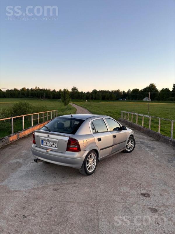 Opel Astra 2000 in Jekabpils, with an engine capacity of 1.60 L and mileage of 206 thousand km for 900 €, photo 3 on AUTOMOTO.COM.LV