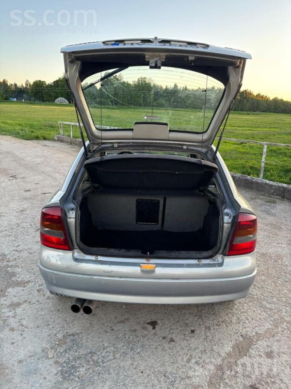 Opel Astra 2000 in Jekabpils, with an engine capacity of 1.60 L and mileage of 206 thousand km for 900 €, photo 6 on AUTOMOTO.COM.LV