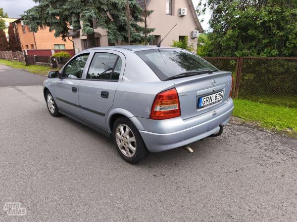 Опель Астра 2000 в Каунас, объемом двигателя 2.00 л и пробегом 150 тыс. км за 1000 €, фото 1 на AUTOMOTO.COM.LV