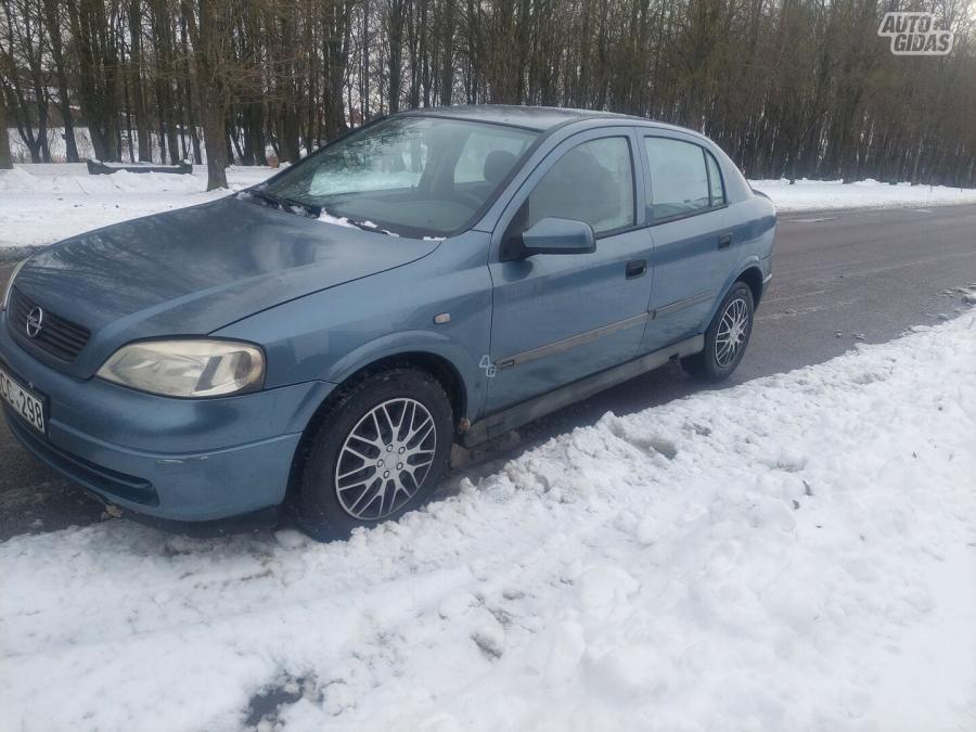 Opel Astra 2001 in Pakruojis, with an engine capacity of 2.00 L and mileage of 330 thousand km for 480 €, photo 2 on AUTOMOTO.COM.LV