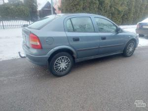 Opel Astra 2001 in Pakruojis, with an engine capacity of 2.00 L and mileage of 330 thousand km for 480 €, photo 3 on AUTOMOTO.COM.LV