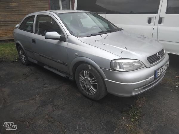 Opel Astra 2001 in Kaunas, with an engine capacity of 2.00 L and mileage of 385 thousand km for 500 €, photo 1 on AUTOMOTO.COM.LV